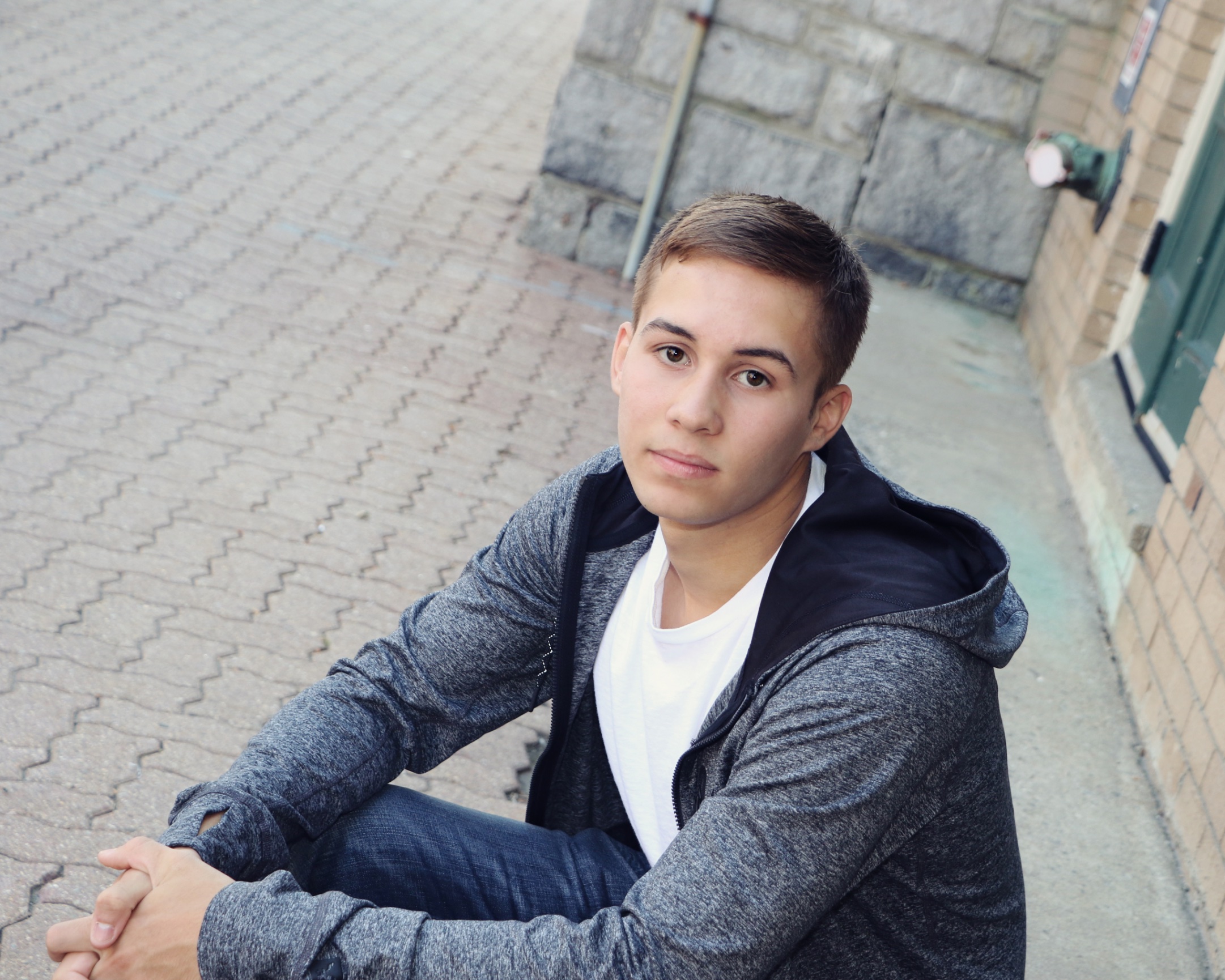 NICK GOULD SENIOR PORTRAITS - Monarch Studios