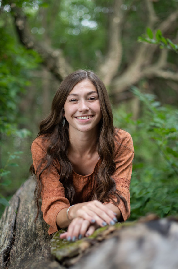 Sarah - High School Senior - Elaina Eppinger Photography