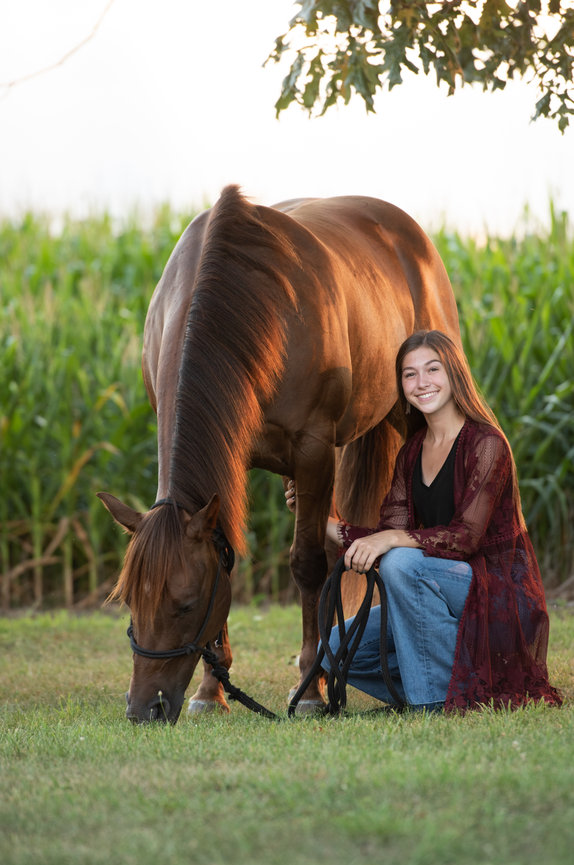 Sarah - High School Senior - Elaina Eppinger Photography