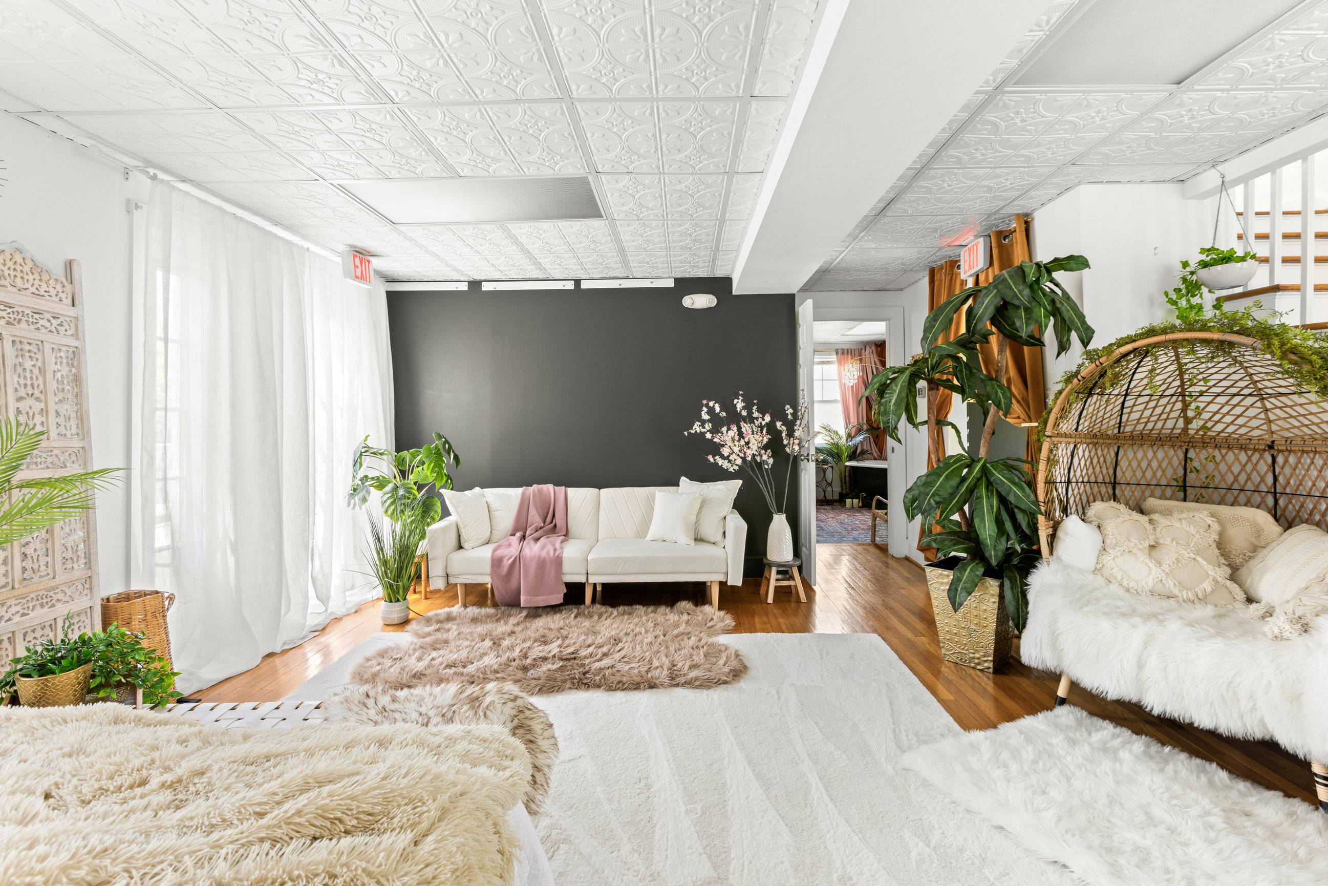 Vintage & Rustic Photo Studio Rentals in Suffolk, VA | The Studio ...