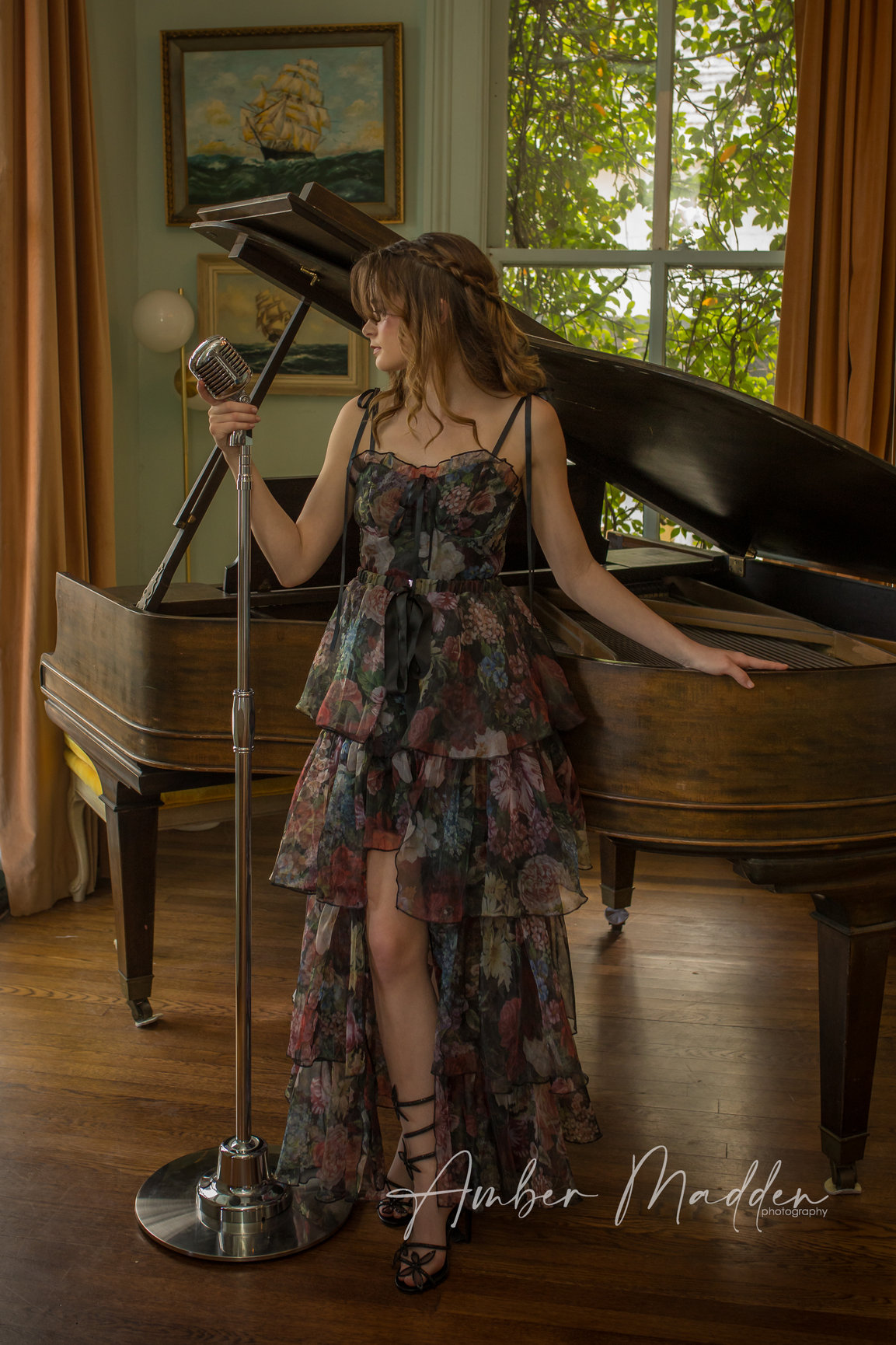 LAURA HEROD - Amber Madden