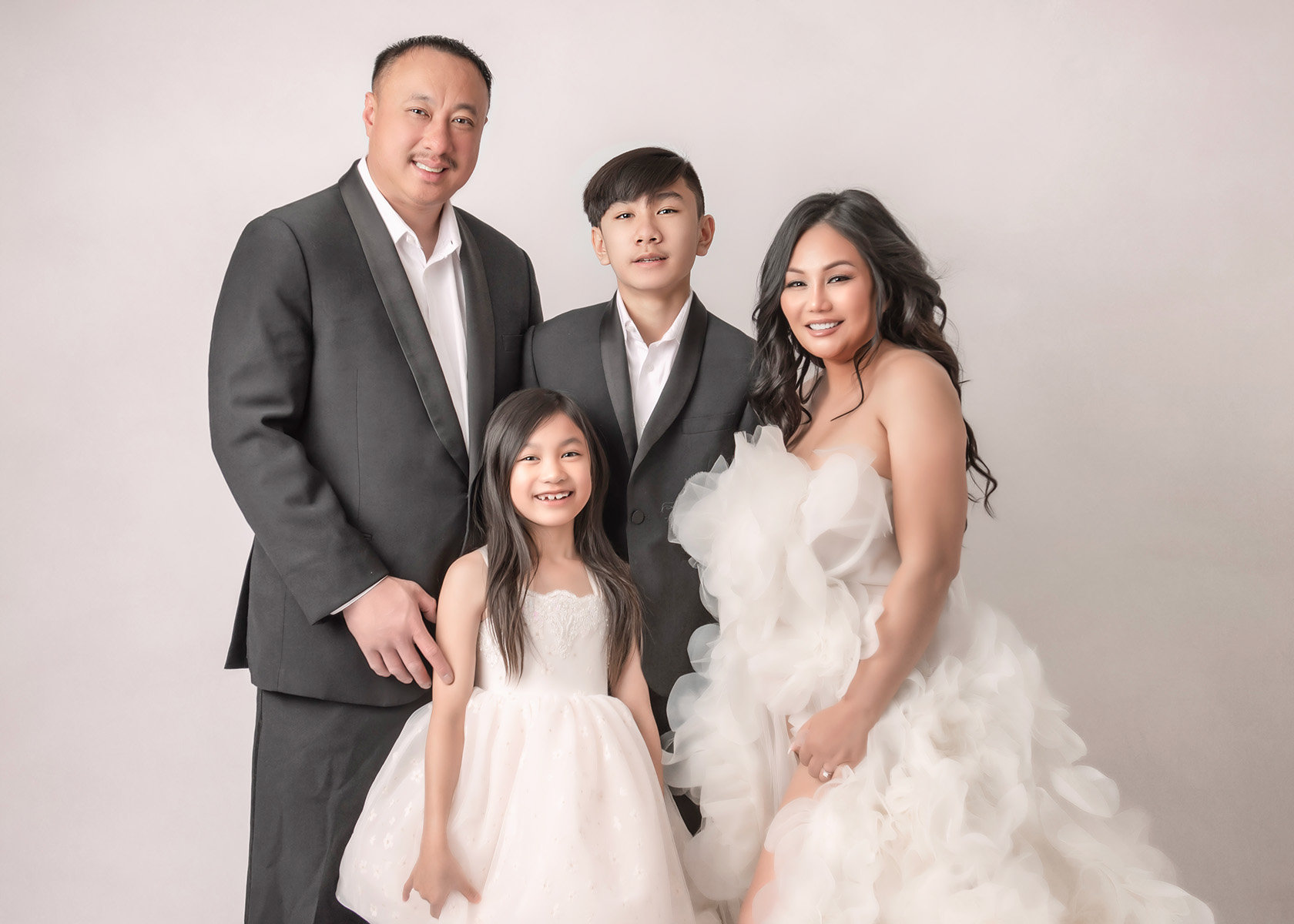 NJ Luxury Newborn & Maternity Portraits | Jenna Elizabeth Studios