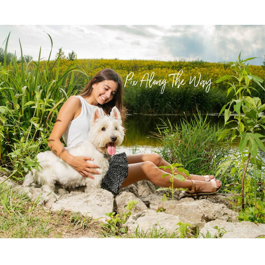 When to Schedule a Senior Photo Session - Pix Along The Way