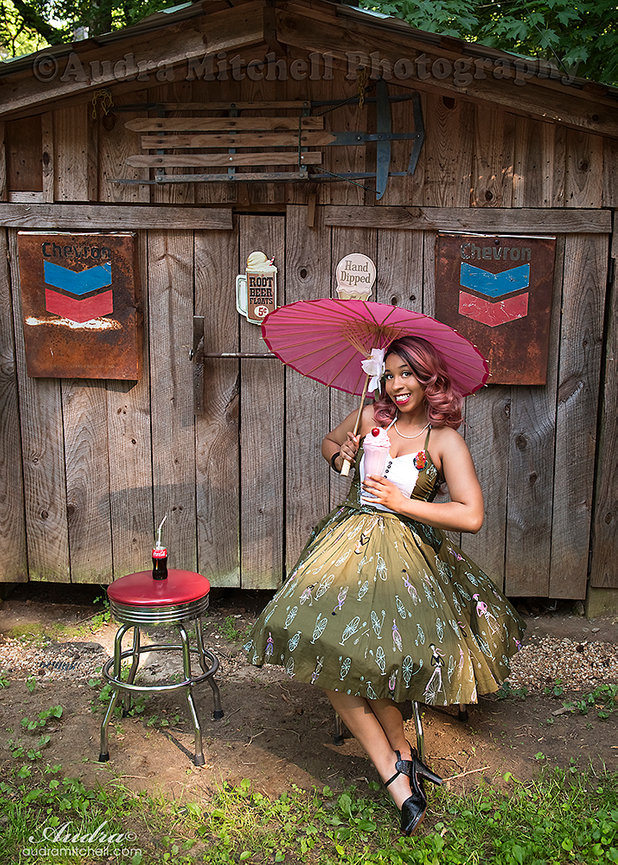 Sample 50's Pinup - Audra Mitchell Photography