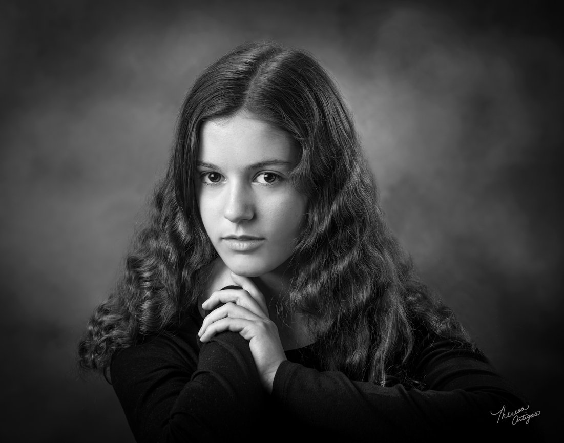High school senior portraits - Theresa Artigas Portrait Artist