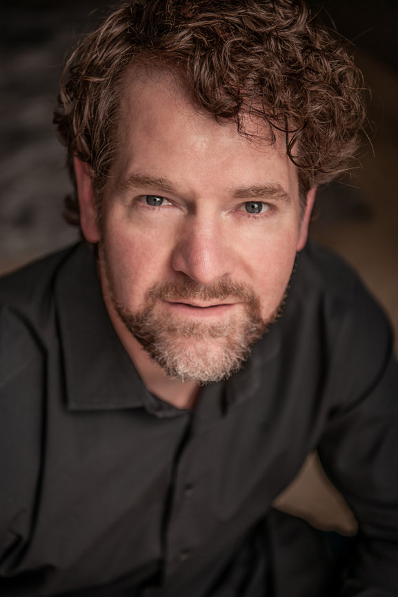 Mark Holmes - Red Models & Talent