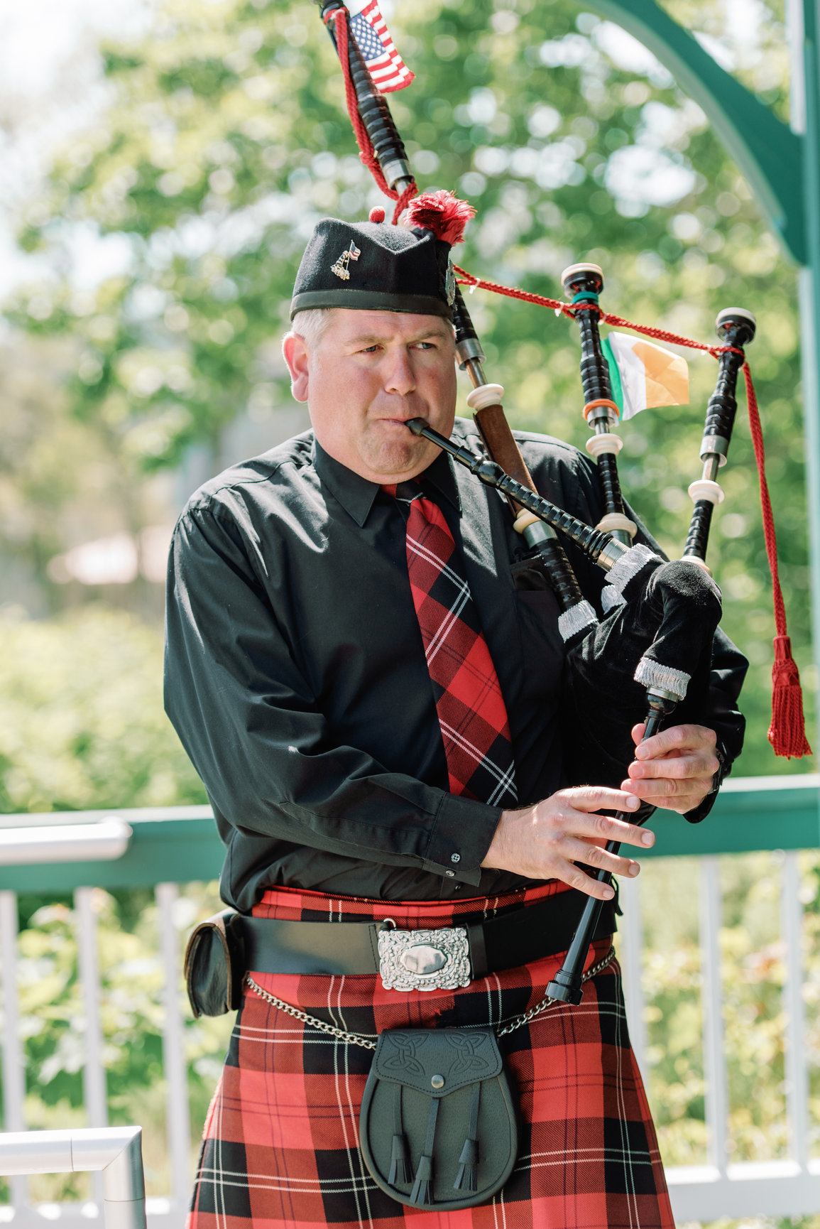 Jaclyn + Robert / Spring House Block Island - Ludwig Photography