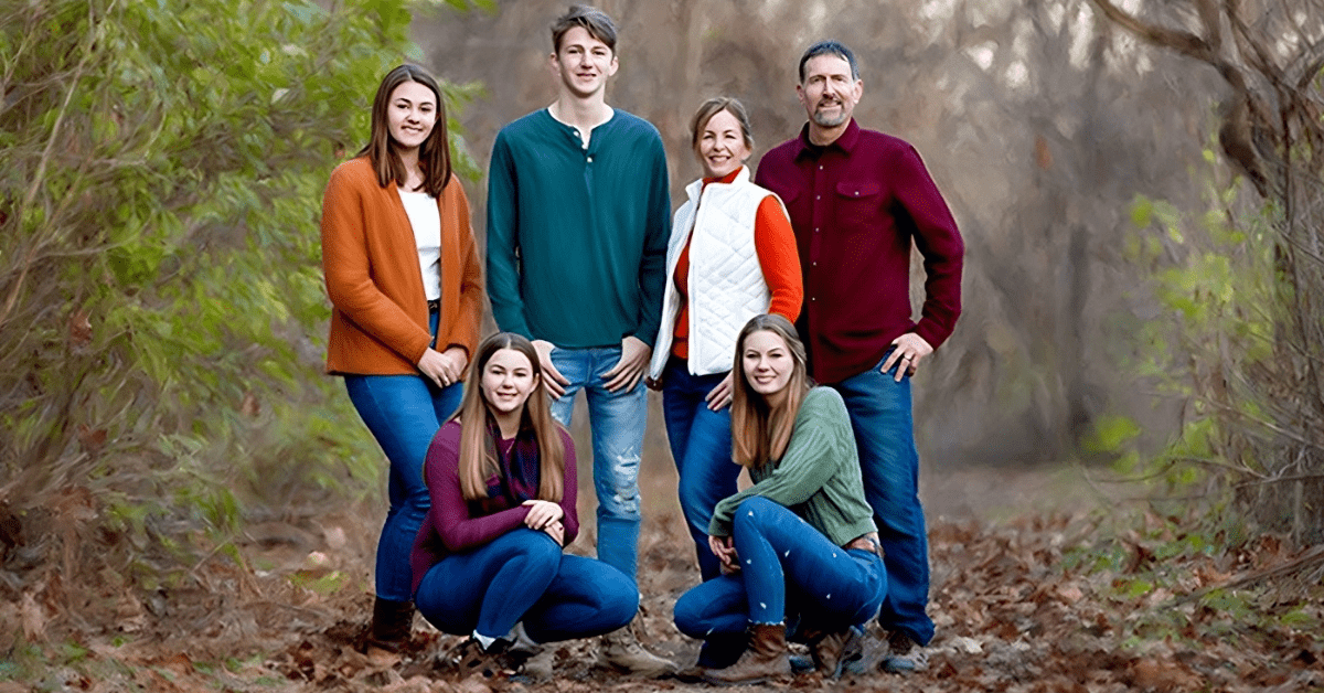 Family Portraits: A Window into Your Family's Story - Searfoss Photography