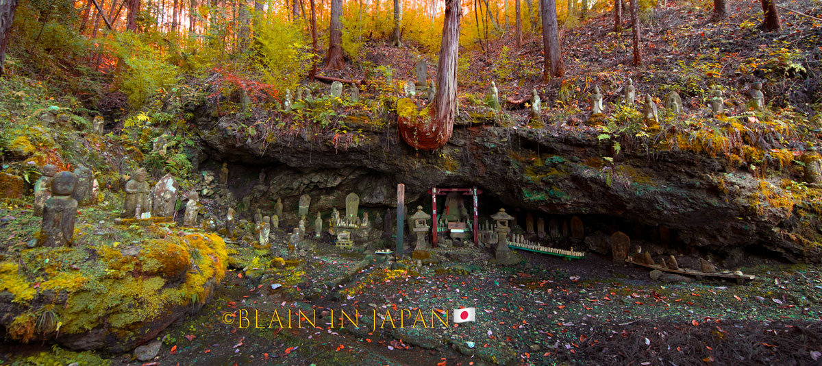 Ancient Japanese cemeteries (墓, ohaka) - Japan Photo Tour Power Spots ...