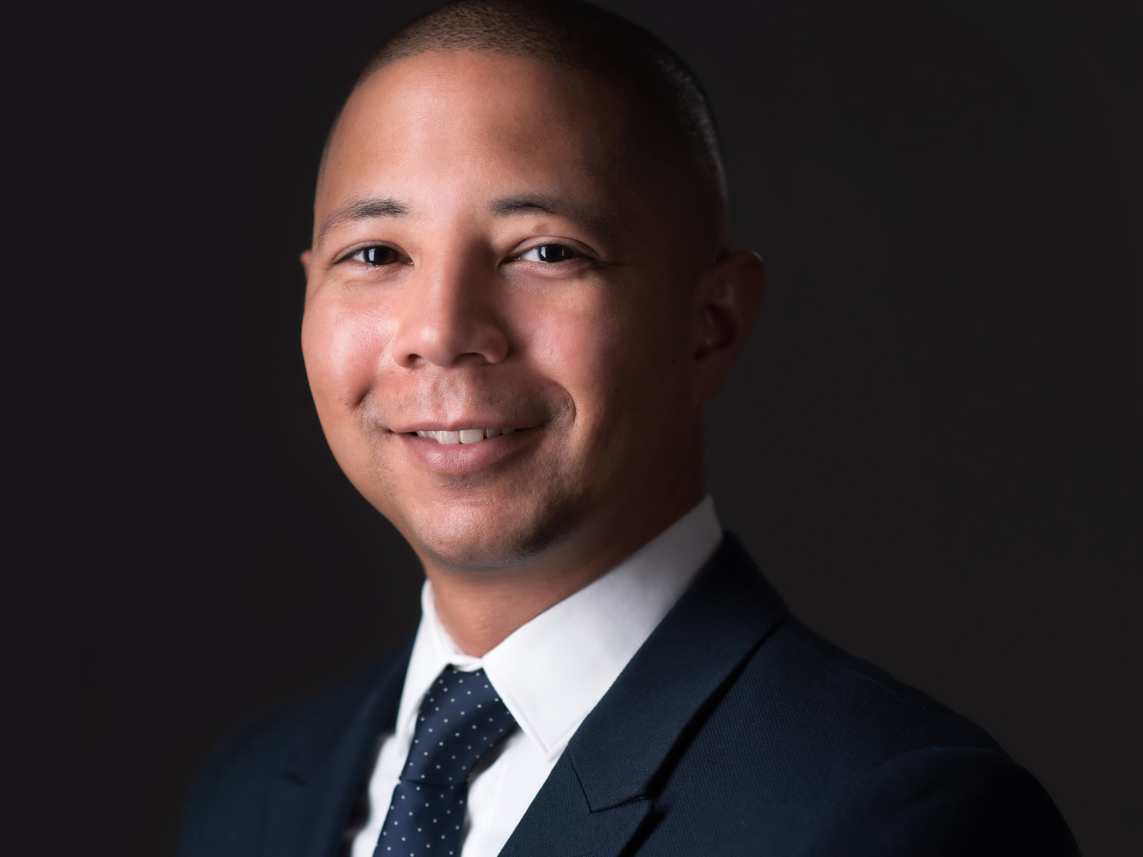 HOME - Headshot Scott