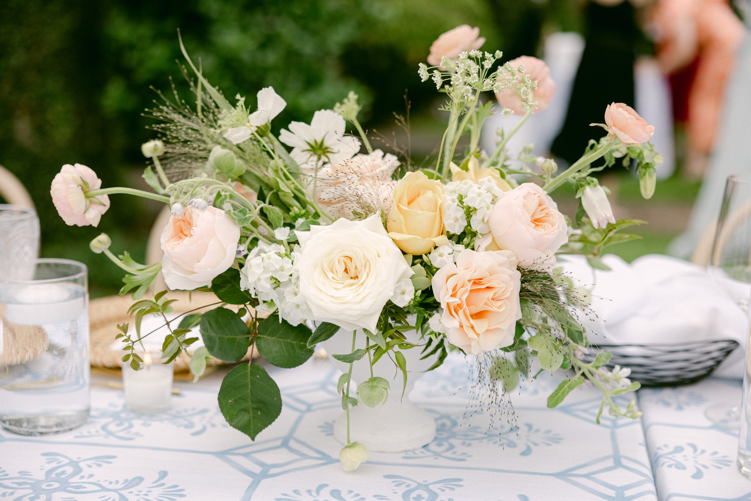 Old Wide Awake Summer Wedding - Ava Moore Photography