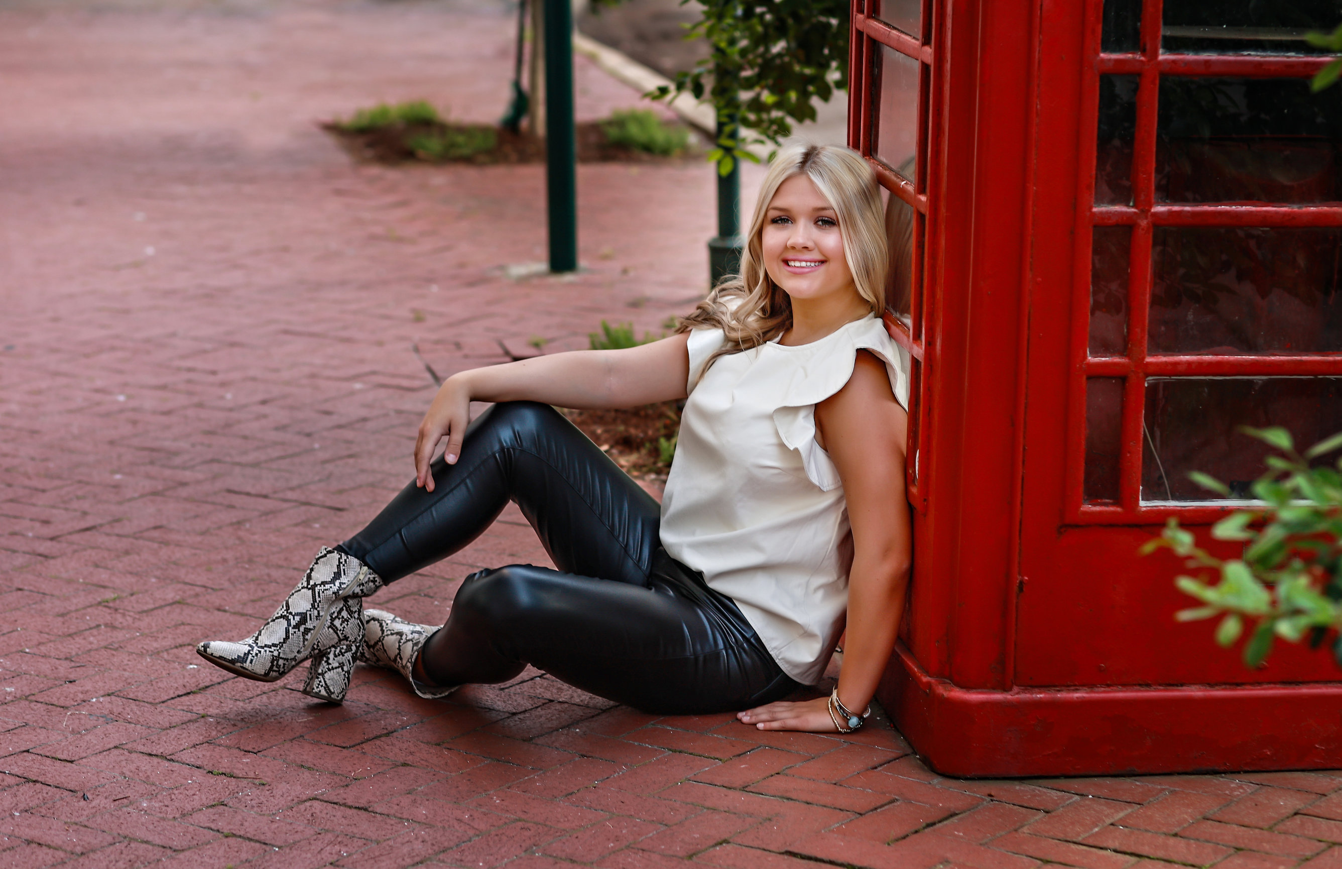 Cammie Cole 2023 Senior Portraits