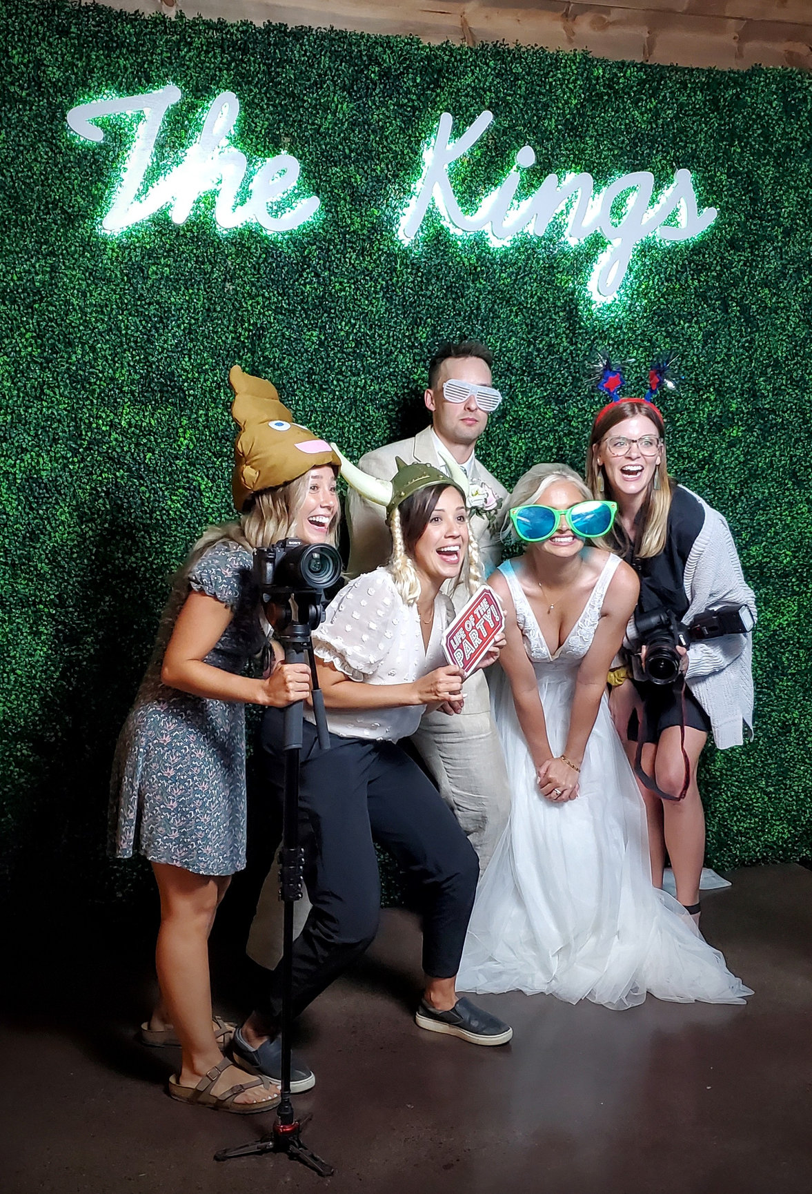 Custom 6' Sign - Signature Photo Booth Rentals Cincinnati - Dayton ...