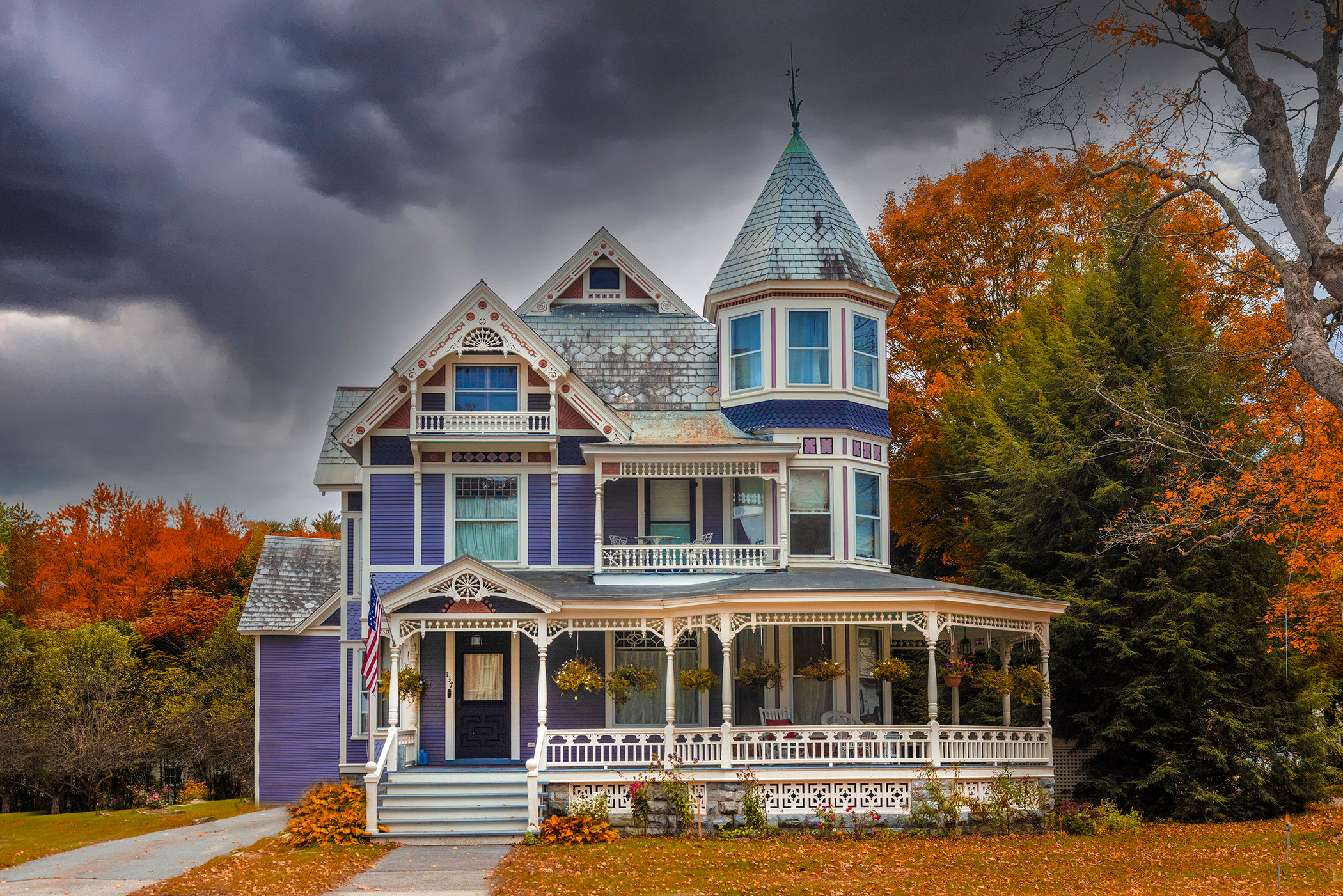 Victorian home in autumn - Jim Zuckerman photography & photo tours