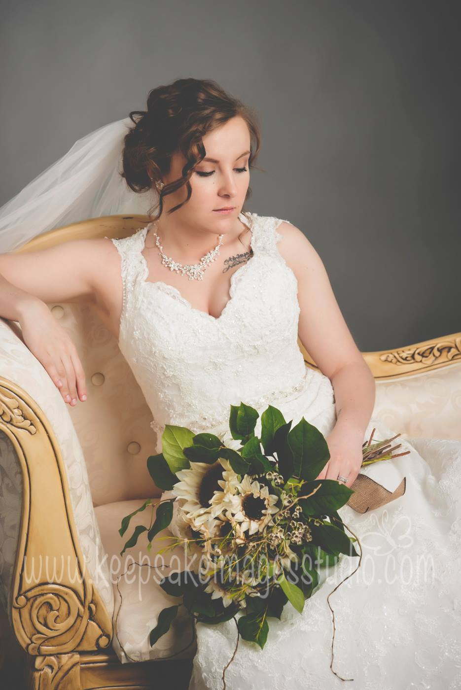 BOOK ONLINE! - Keepsake Images