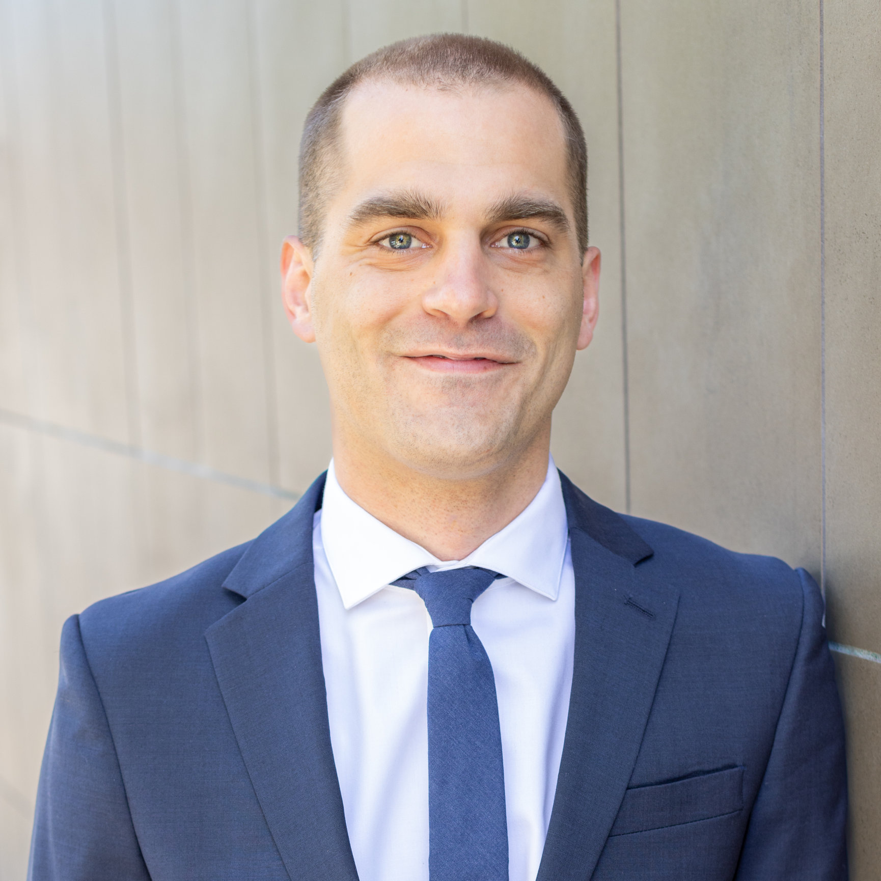 Headshot Session Tips: Prepare with Lisa V. Leach Photography