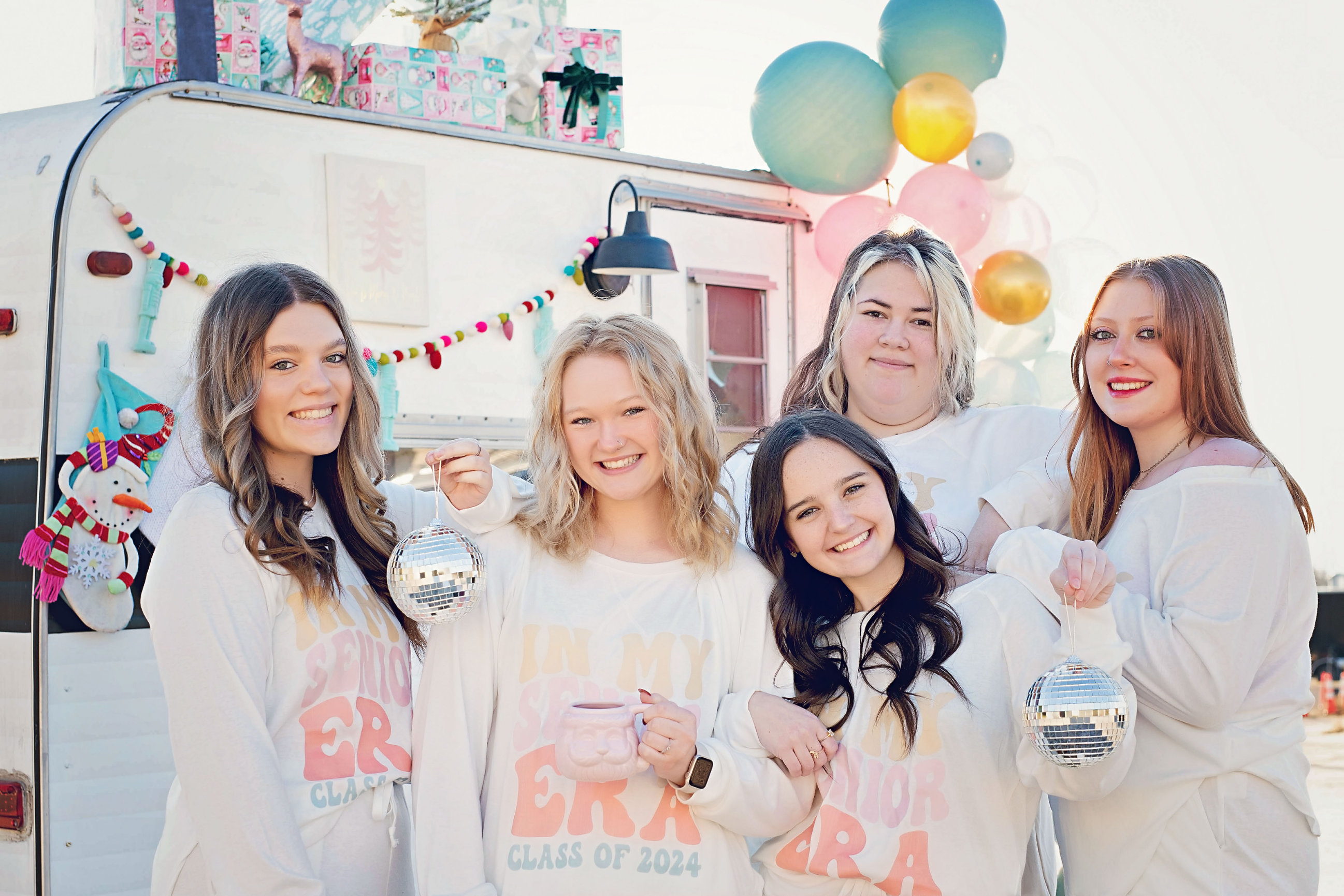 Senior Spokesmodel-Christmas Shoot - The Click Chick