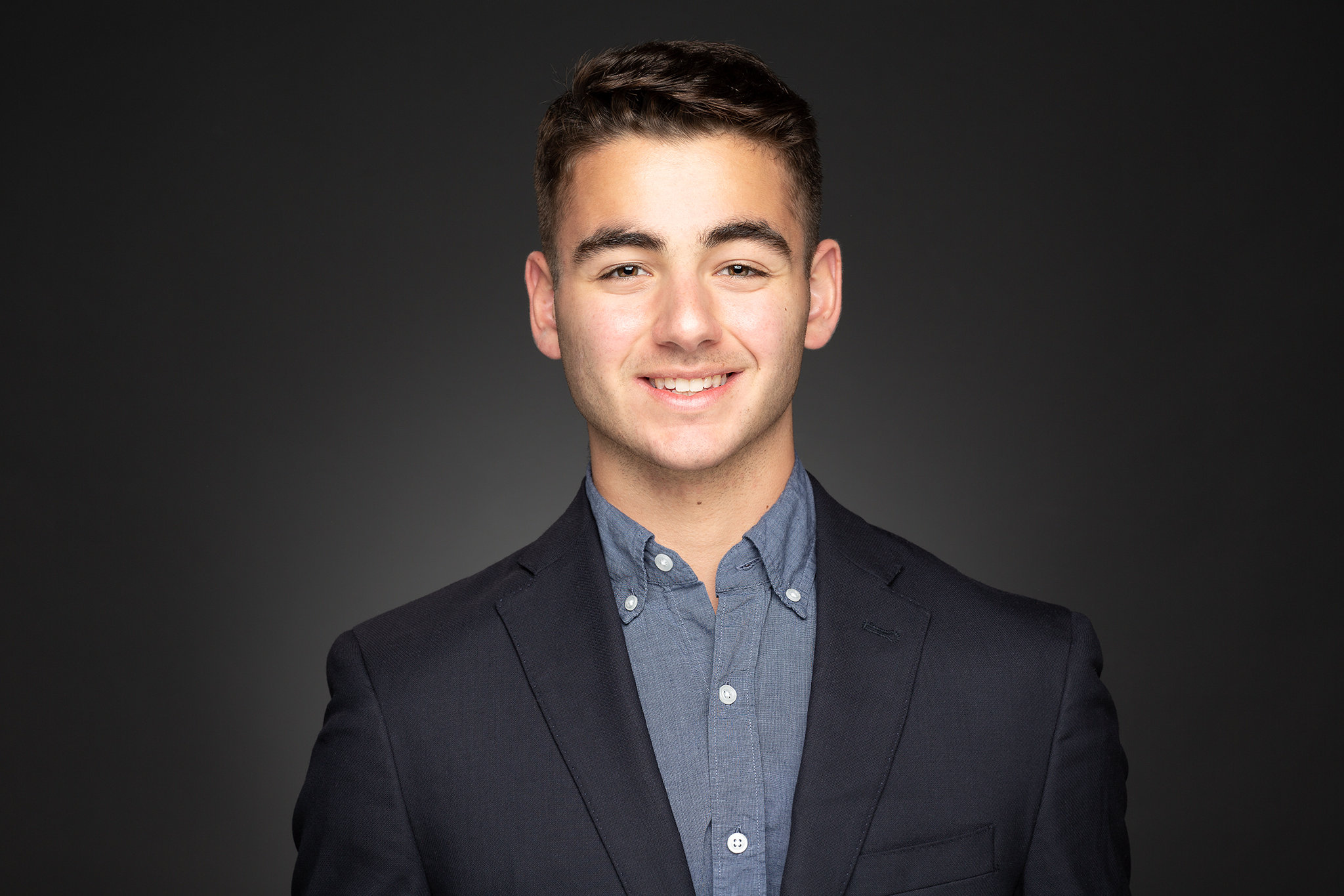 How to Prepare for Your Headshot Session: A Step-by-Step Guide - Doug ...