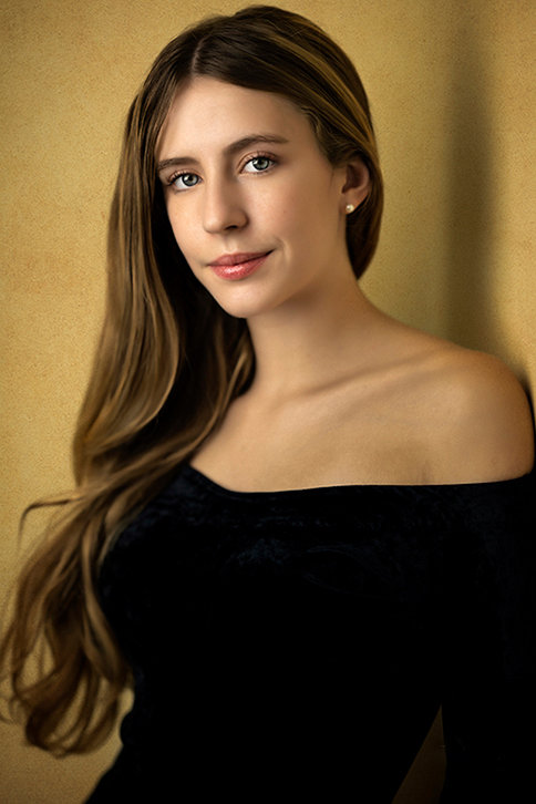 Girls Senior Portraits Portfolio by John Zogaria | Webster, NY