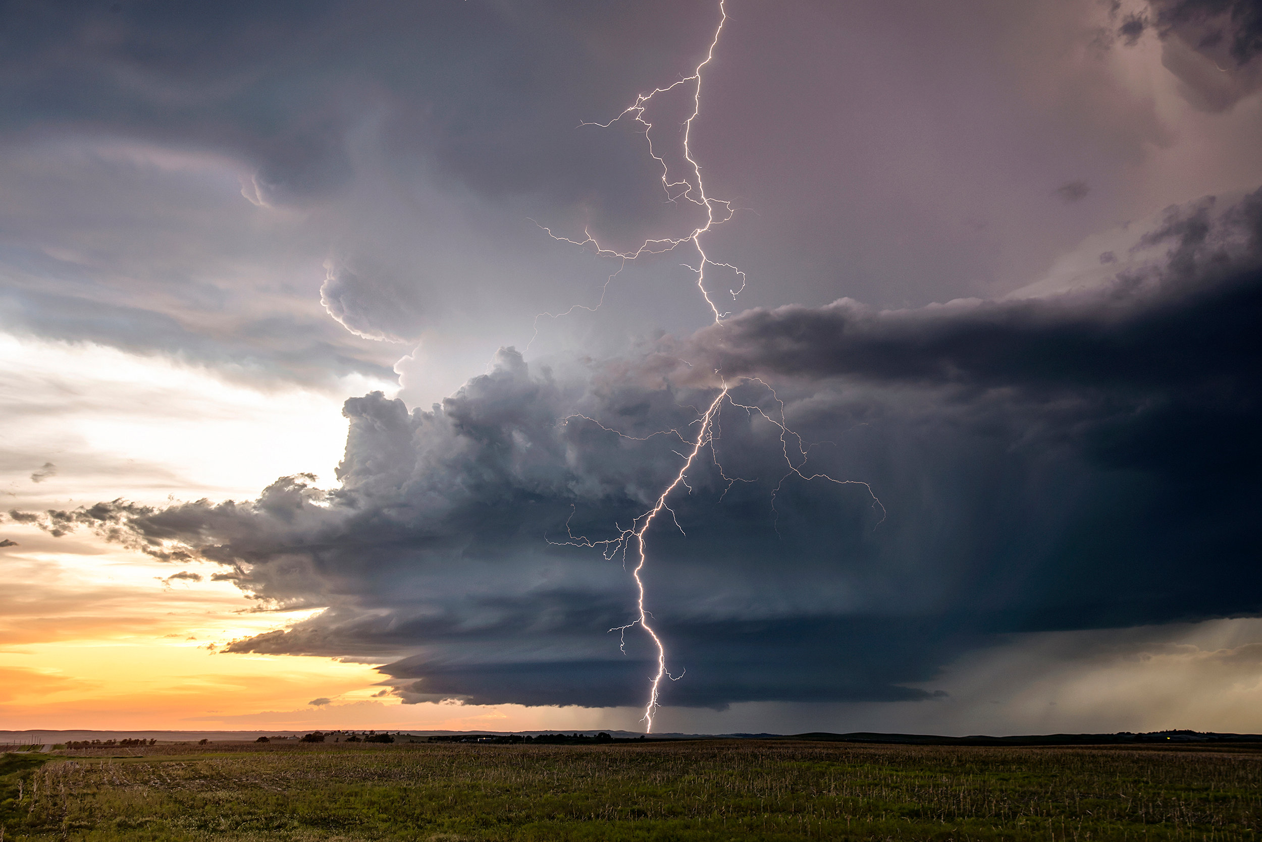 Plains Chasing -Storm Chasing Photo Tours