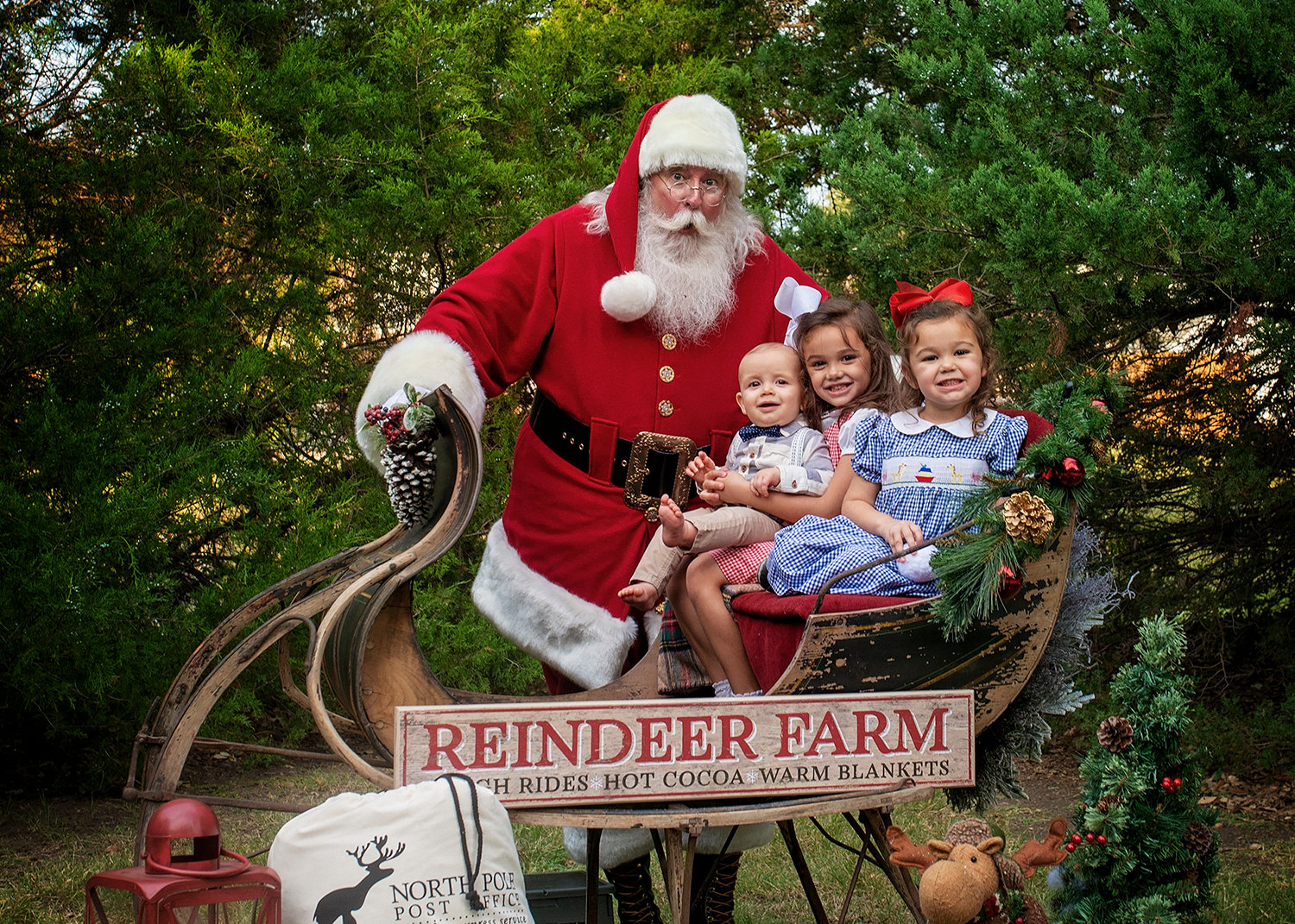 Santa and Vintage Sleigh Photos Done! - Promo Photos